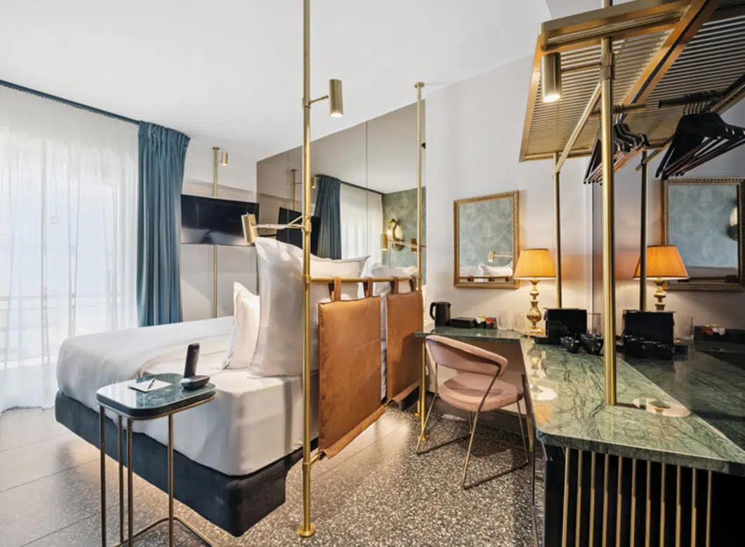 Skylark Athens: Luxury hotel with a pool and a view of the Acropolis