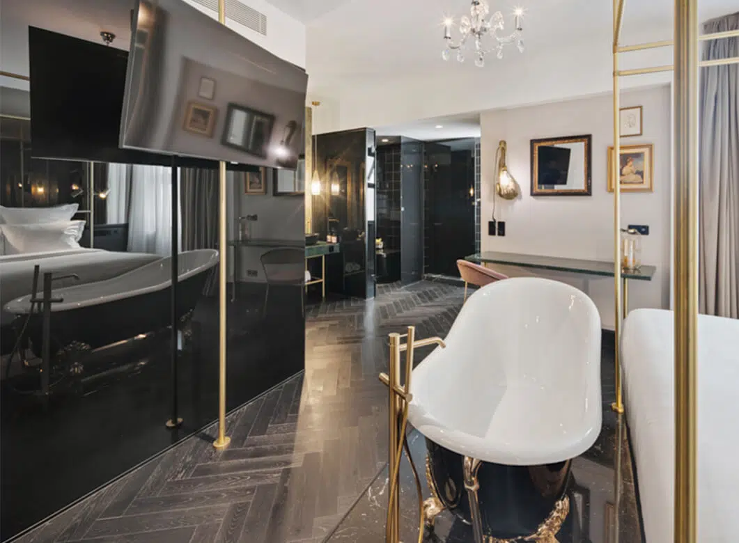 Skylark Athens: Luxury hotel with a pool and a view of the Acropolis