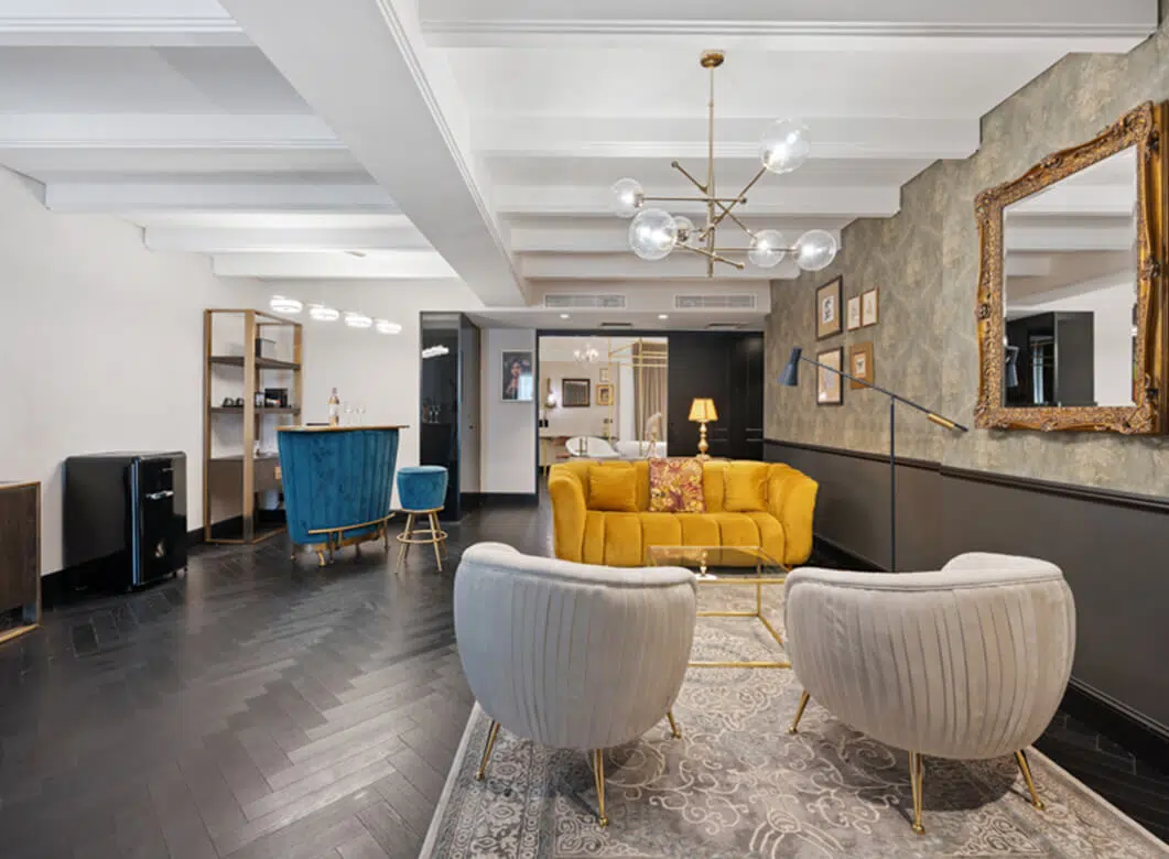 Skylark Athens: Luxury hotel with a pool and a view of the Acropolis