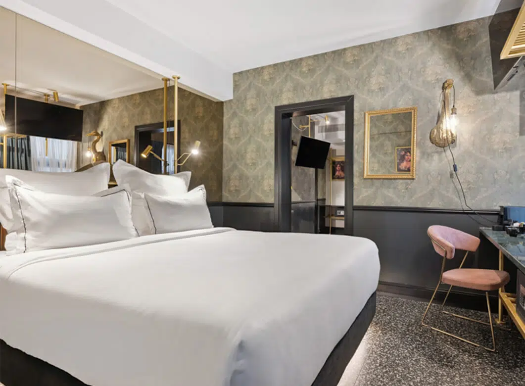 Skylark Athens: Luxury hotel with a pool and a view of the Acropolis